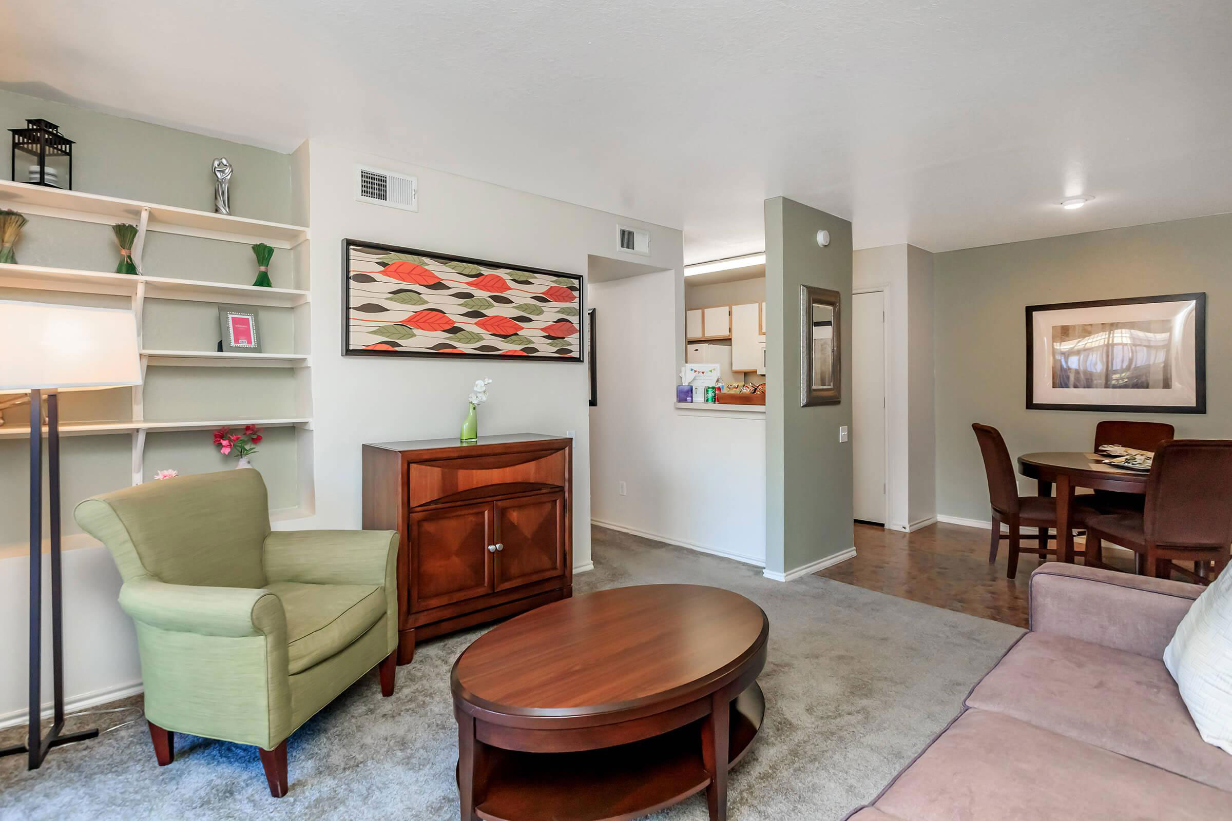 Interior - Grocapitus