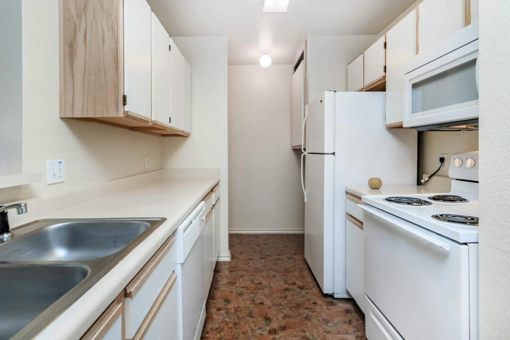 Interior1 - Grocapitus