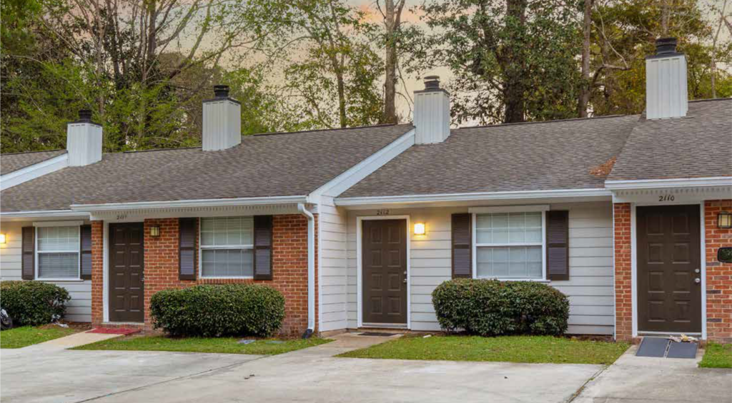 PAV-Exterior-01 - Grocapitus