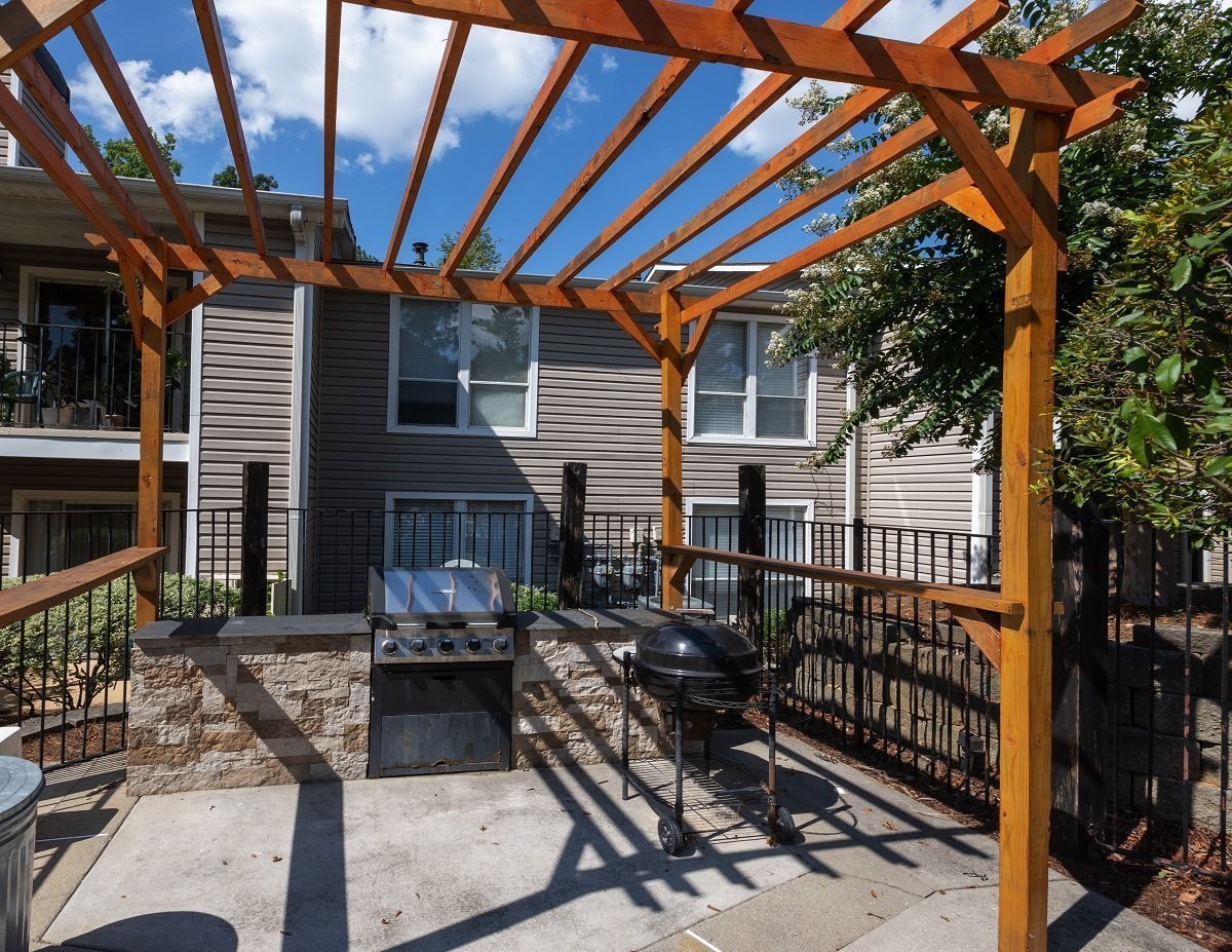 Weatherly Walk-183-Grill - Grocapitus