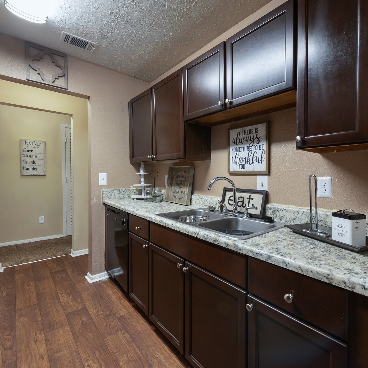 Weatherly Walk-263 kitchen - Grocapitus